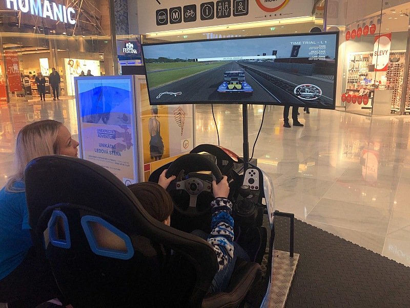 Autonoviny.cz - Sim Race Trophy je otevřena každému